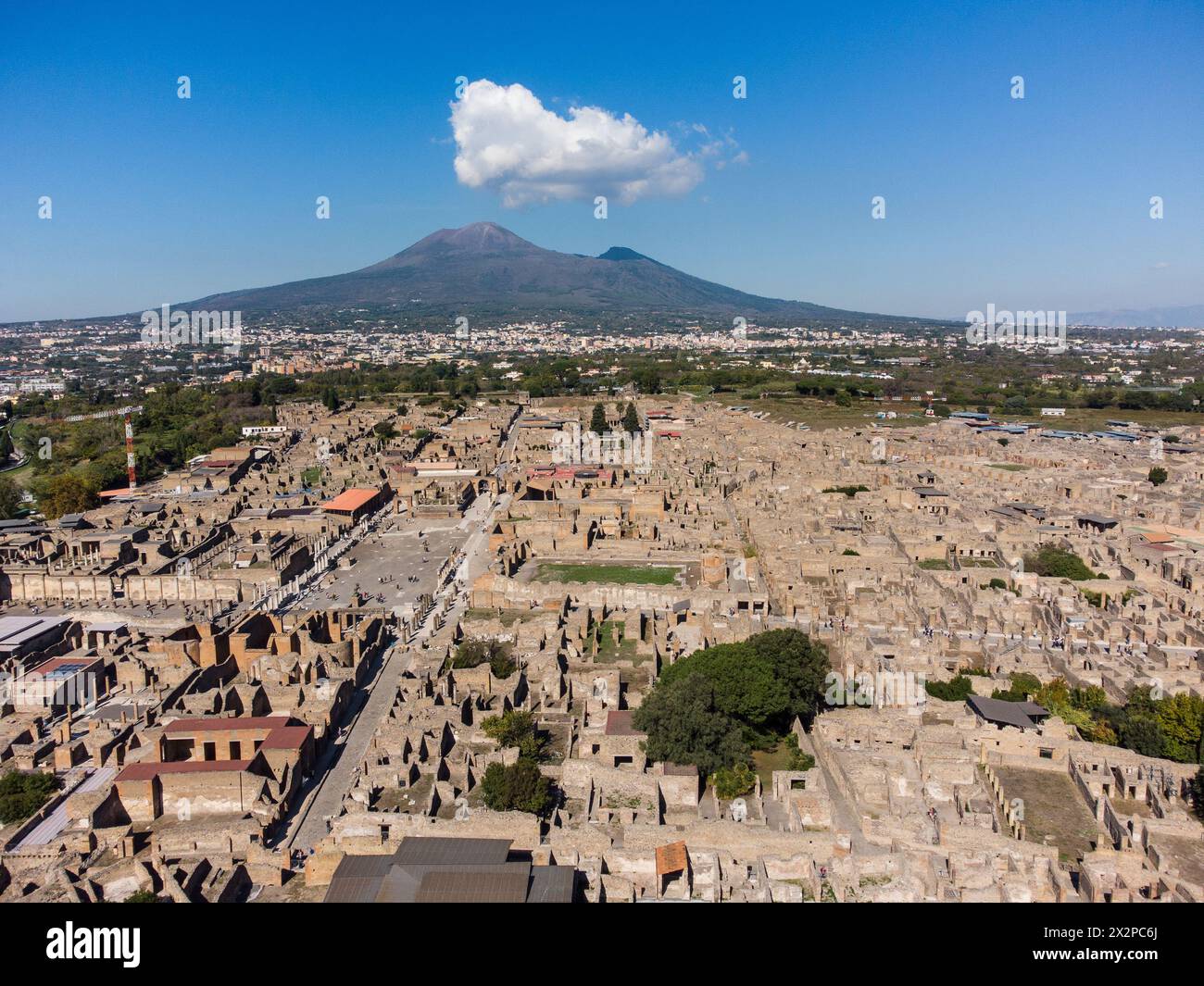 Pompeii aerial view hi-res stock photography and images - Alamy