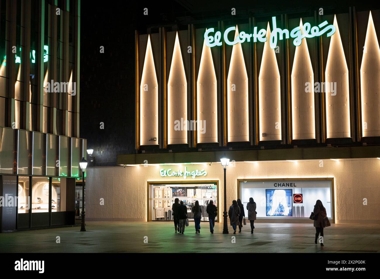 Shoppers are seen outside at the Spanish biggest department store El ...