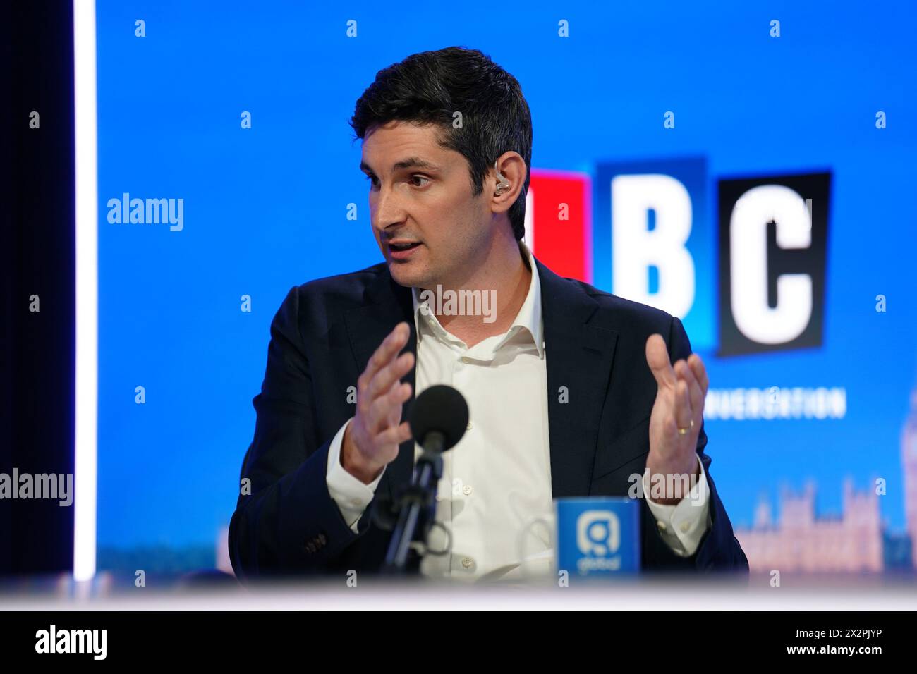 Tom Swarbrick hosting the LBC London Mayoral Debate, with Mayoral ...