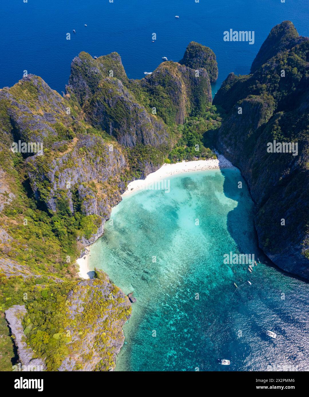 Aerial view of Maya bay beach in koh Phi Phi Leh, Krabi, Thailand Stock Photo - Alamy