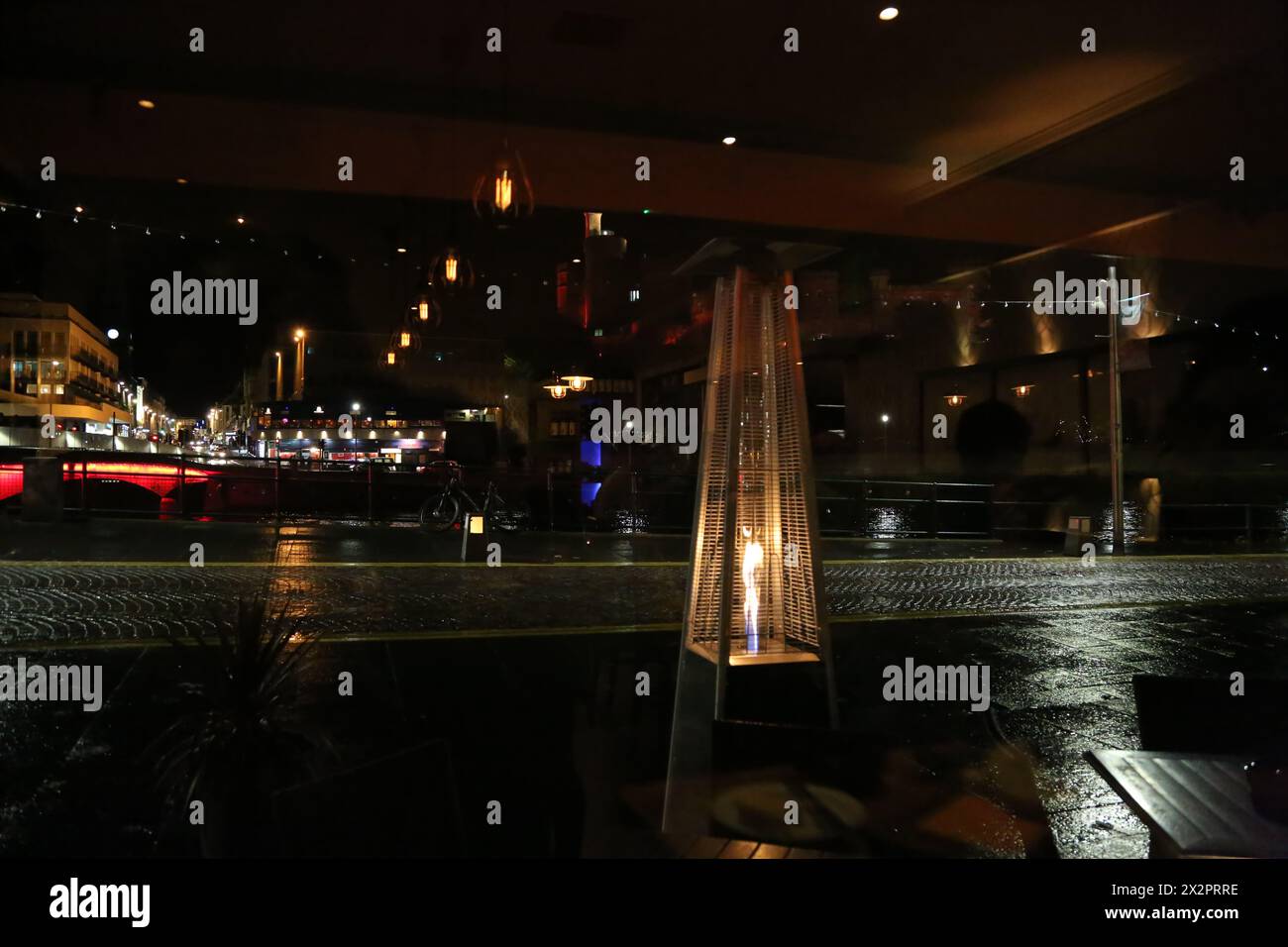 Night view of inverness castle hi-res stock photography and images - Alamy