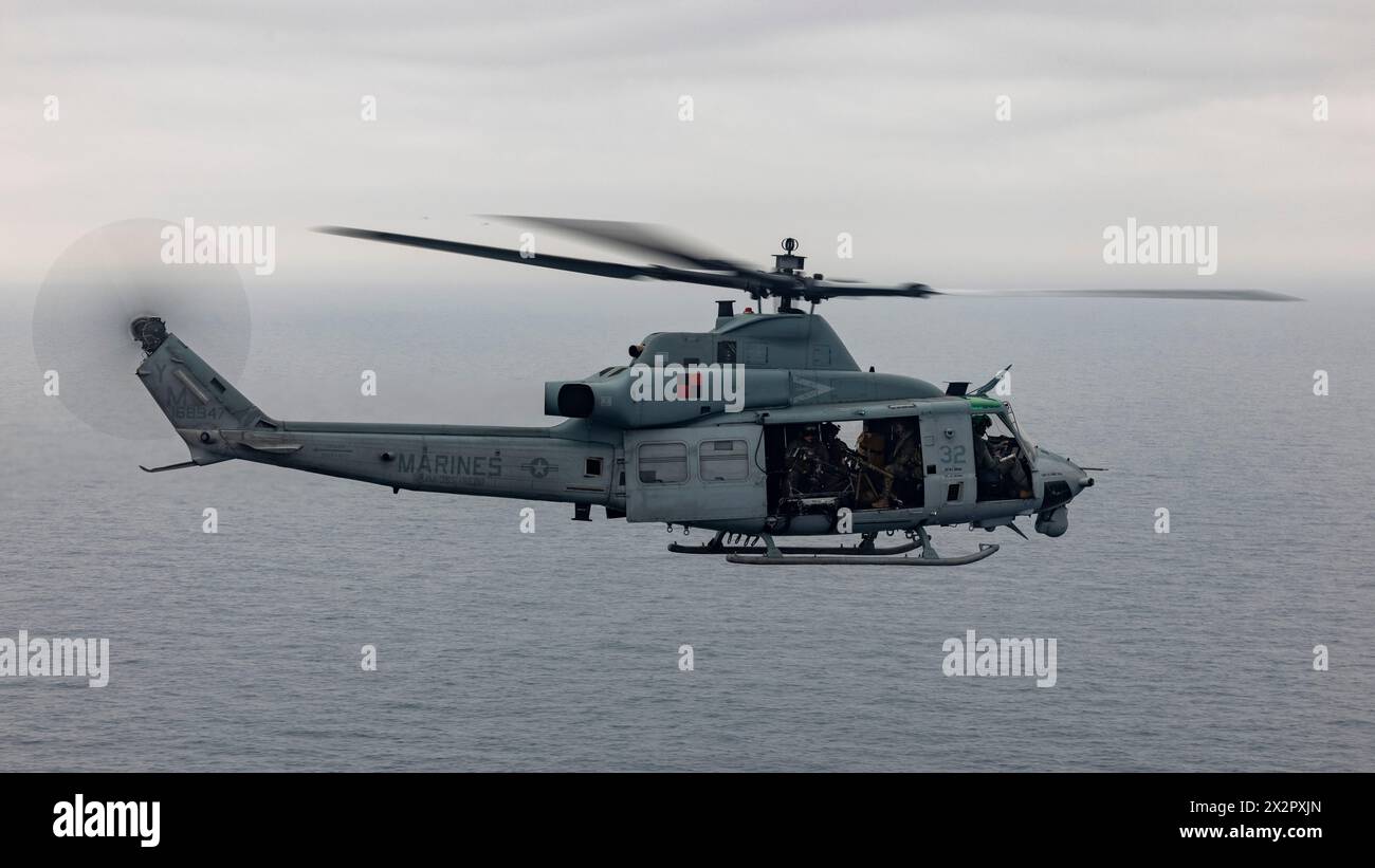 A U.S. Marine Corps UH-1Y Venom with Marine Medium Tiltrotor Squadron ...