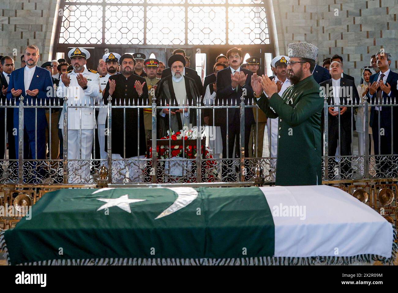 Karachi, Pakistan. 23rd Apr, 2024. Iranian President EBRAHIM RAISI (C ...