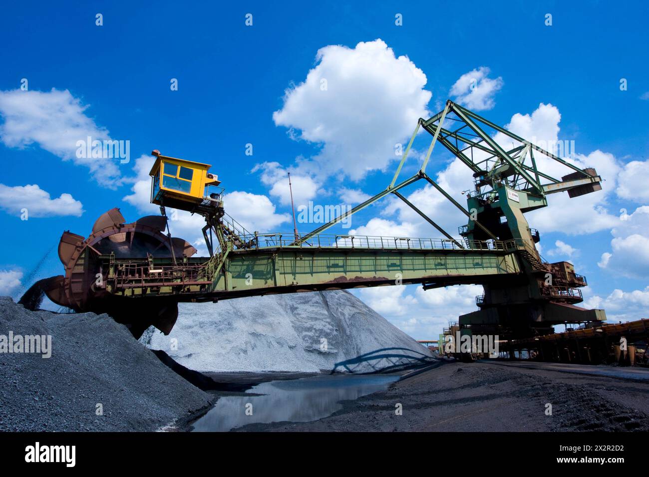 Work on Cole & Ore Terminal Inside Port of Rotterdam based Cole and Ore ...