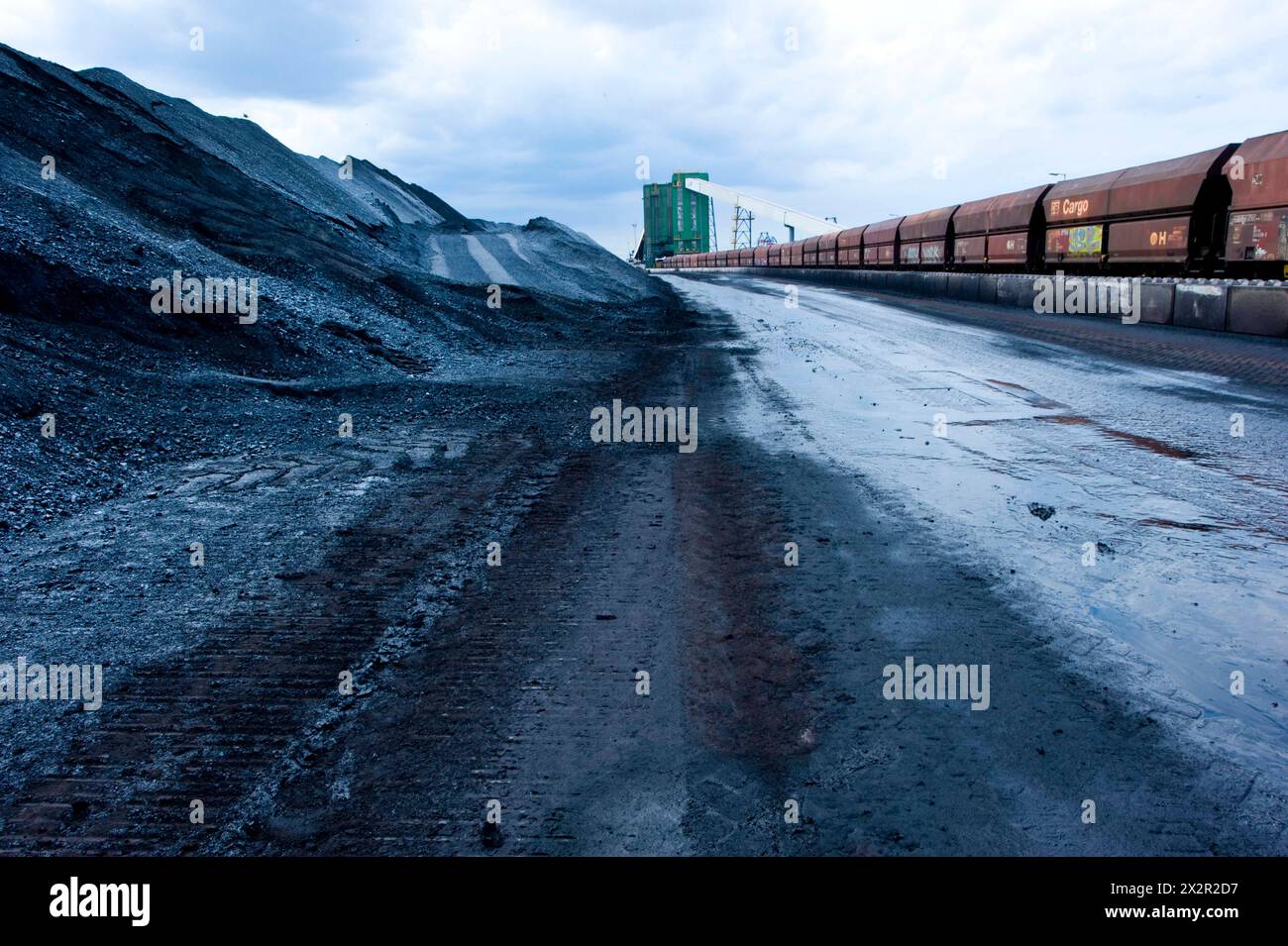 Work on Cole & Ore Terminal Inside Port of Rotterdam based Cole and Ore ...