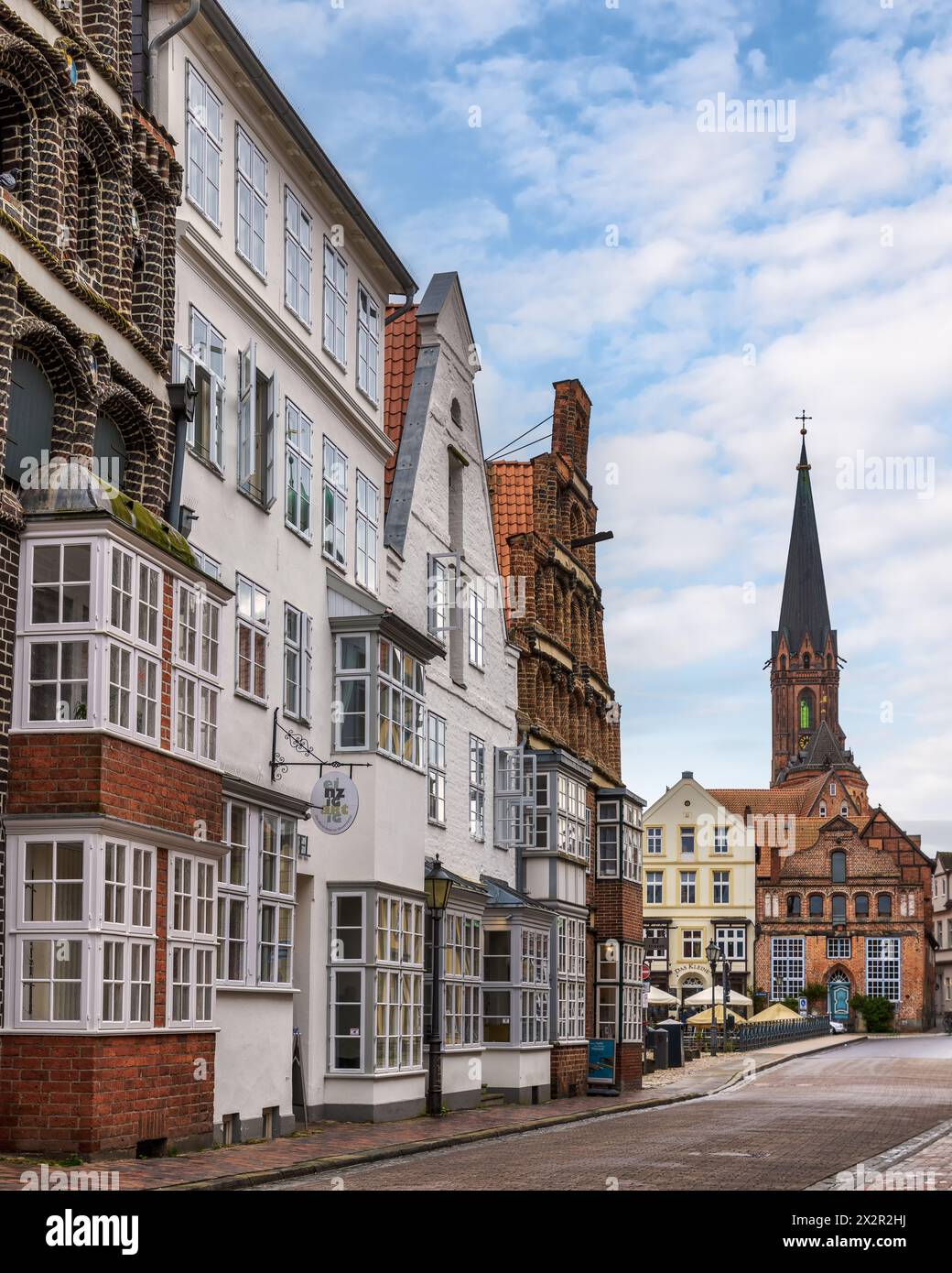 Beautiful medieval buildings in Lüneburg Stock Photo - Alamy