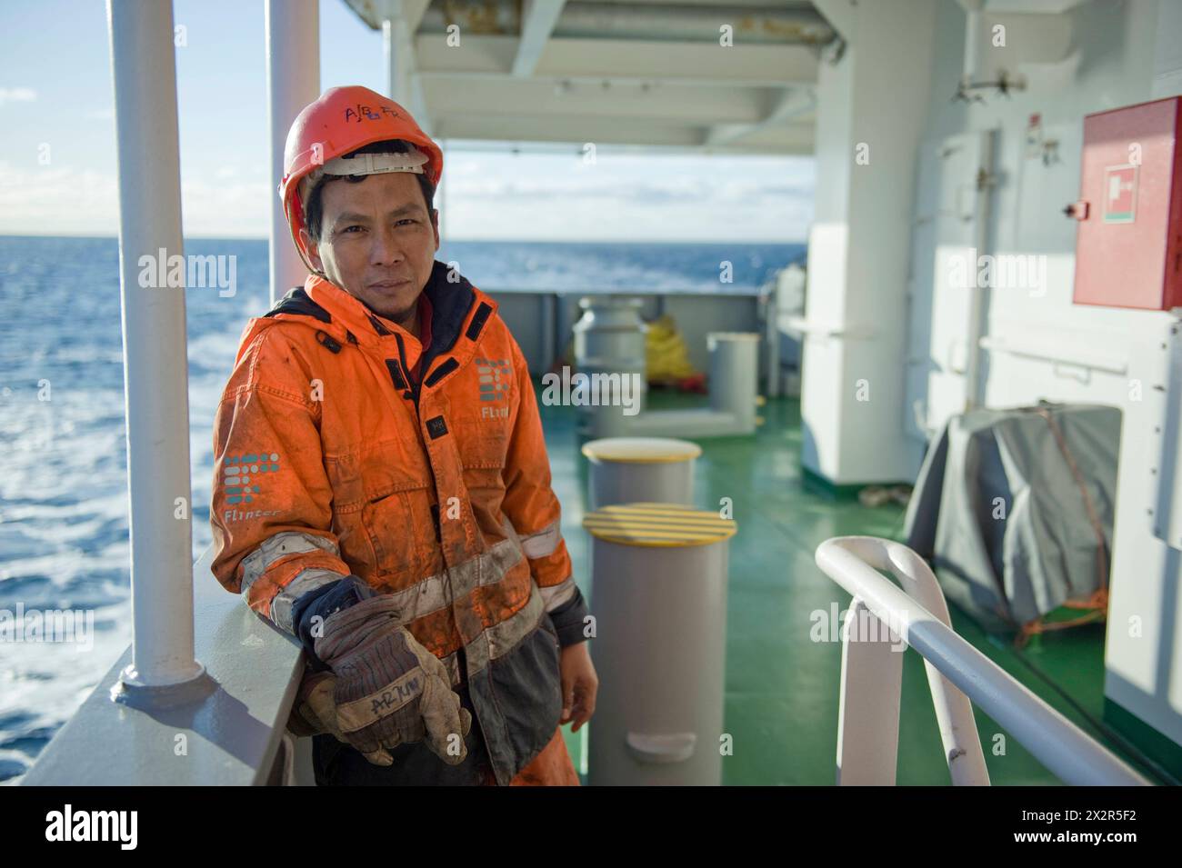 Filipino seaman hi-res stock photography and images - Alamy