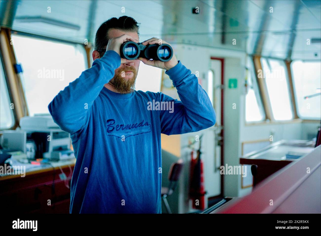 Fernglas kapitän schiff hi-res stock photography and images - Alamy
