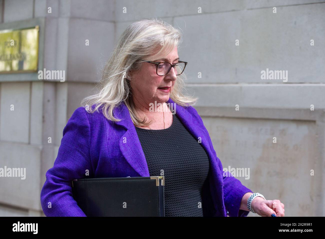 Susan hall london hi-res stock photography and images - Alamy