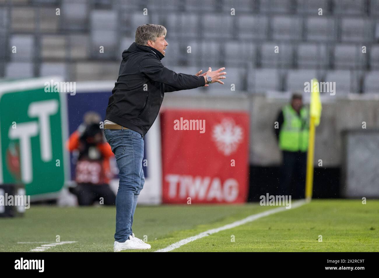 ABD0123 20240423 - INNSBRUCK - ÖSTERREICH: Trainer Michael Wimmer (FK ...