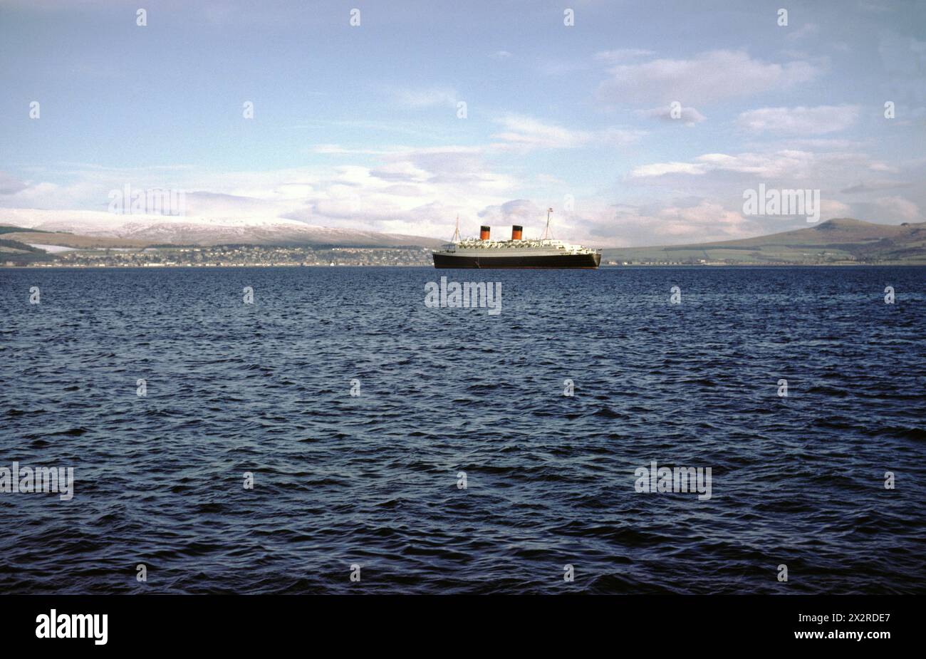 RMS Queen Elizabeth, Firth of Clyde, photographed from Gourock ...