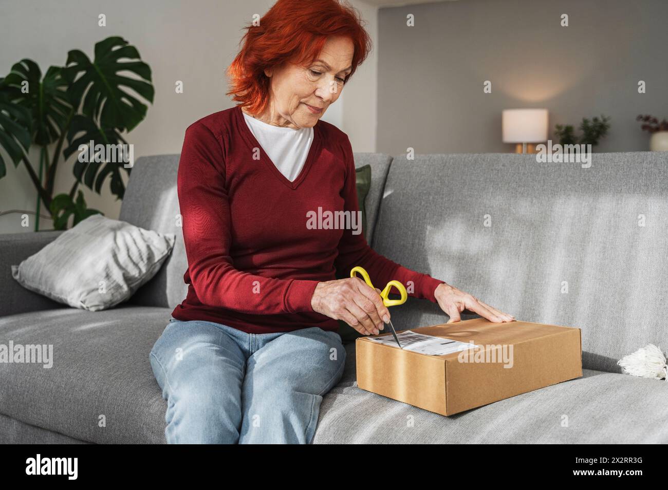 Unpacking process hi-res stock photography and images - Alamy