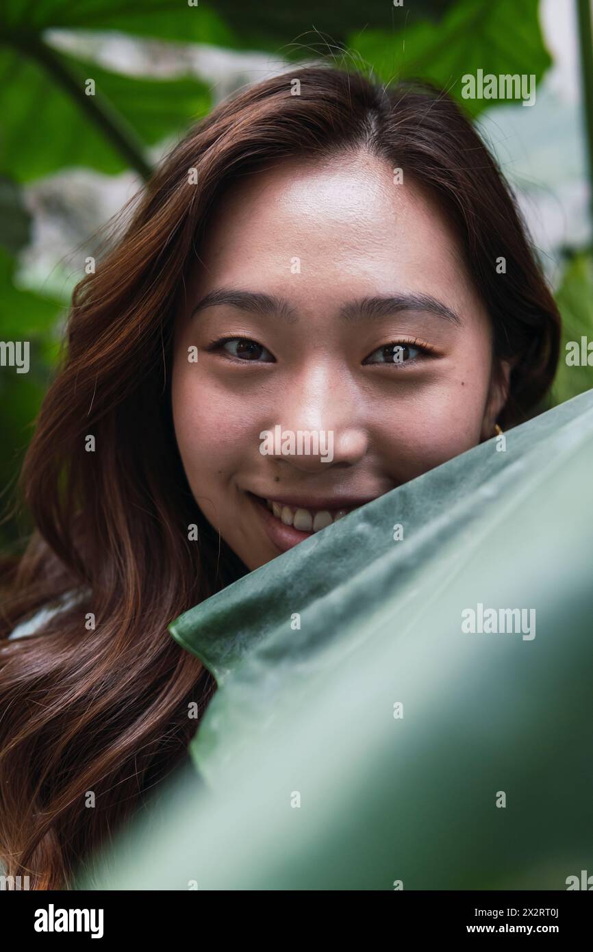 Woman plant brown hi-res stock photography and images - Alamy
