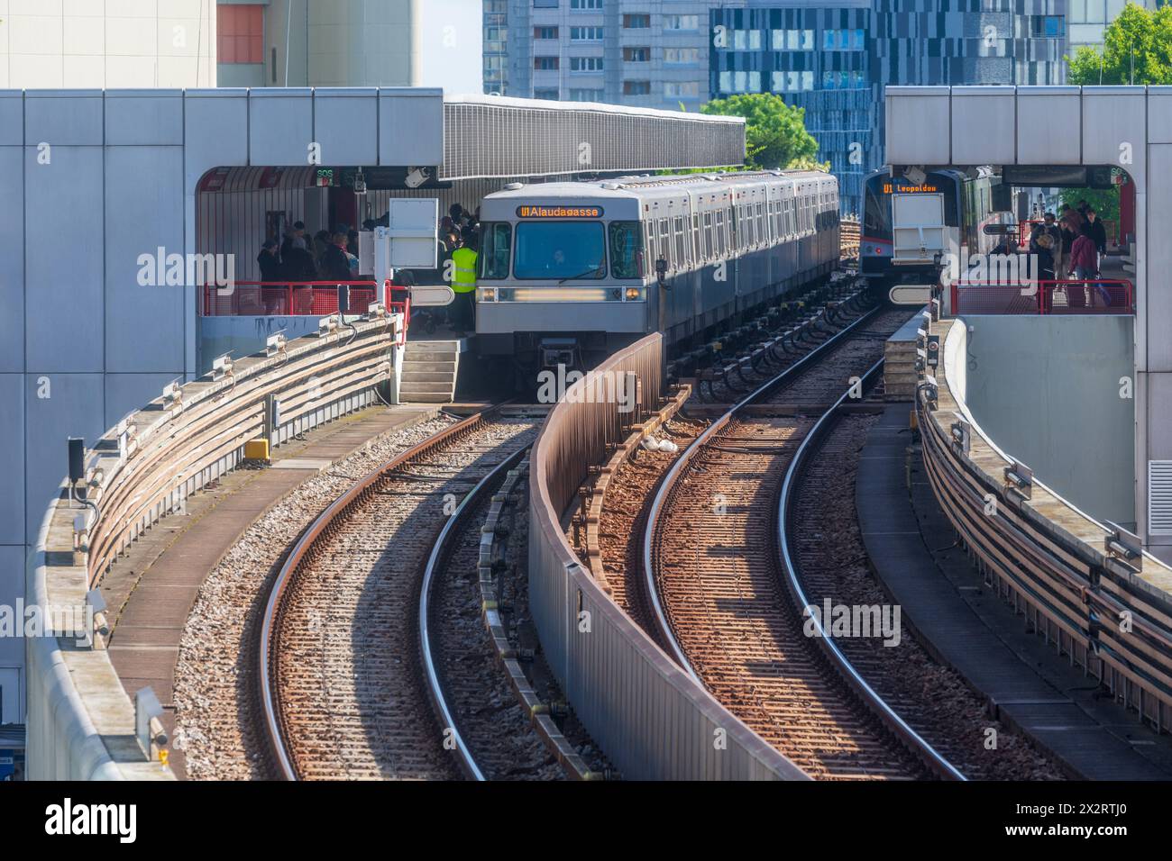 Valley: subway line U1, trains at station Kaisermühlen VIC in 22 ...