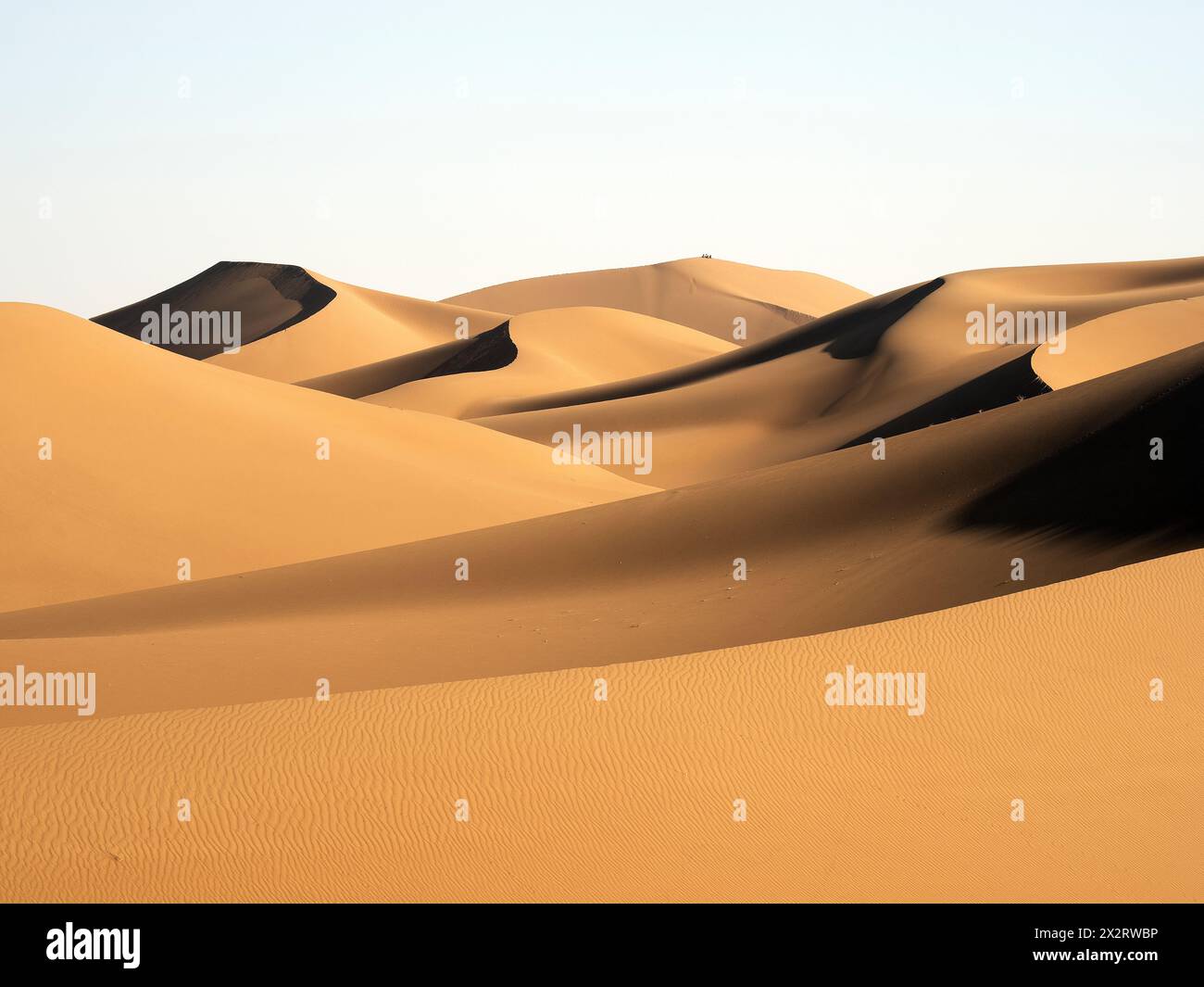 Sand dunes in Sahara desert at Morocco, North Africa Stock Photo - Alamy