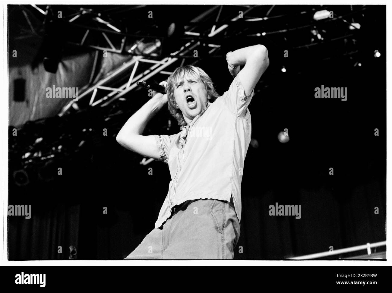 TERRORVISION, READING FESTIVAL, 1999: Singer Tony Wright of ...