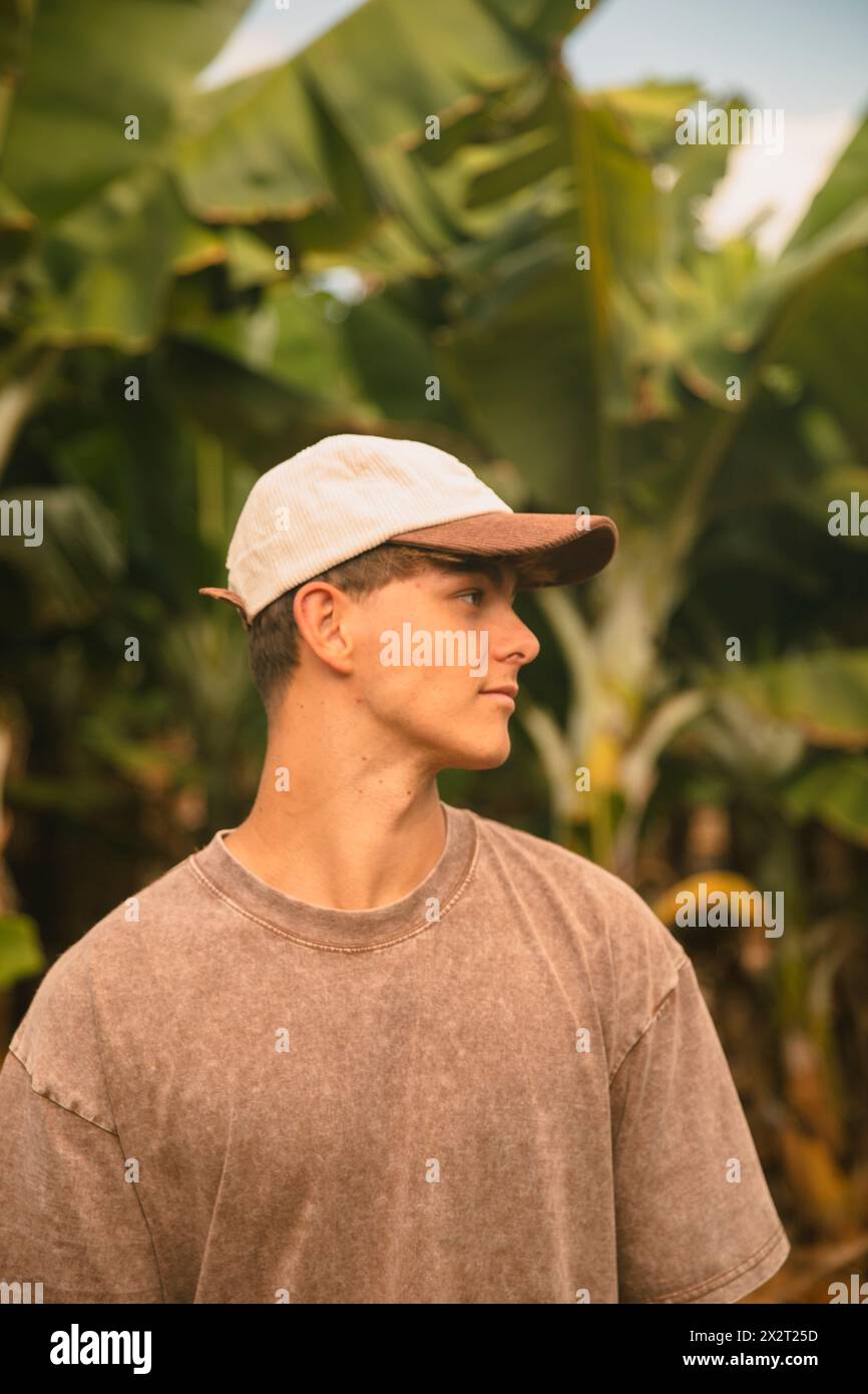 Cap wearing country man hi-res stock photography and images - Alamy