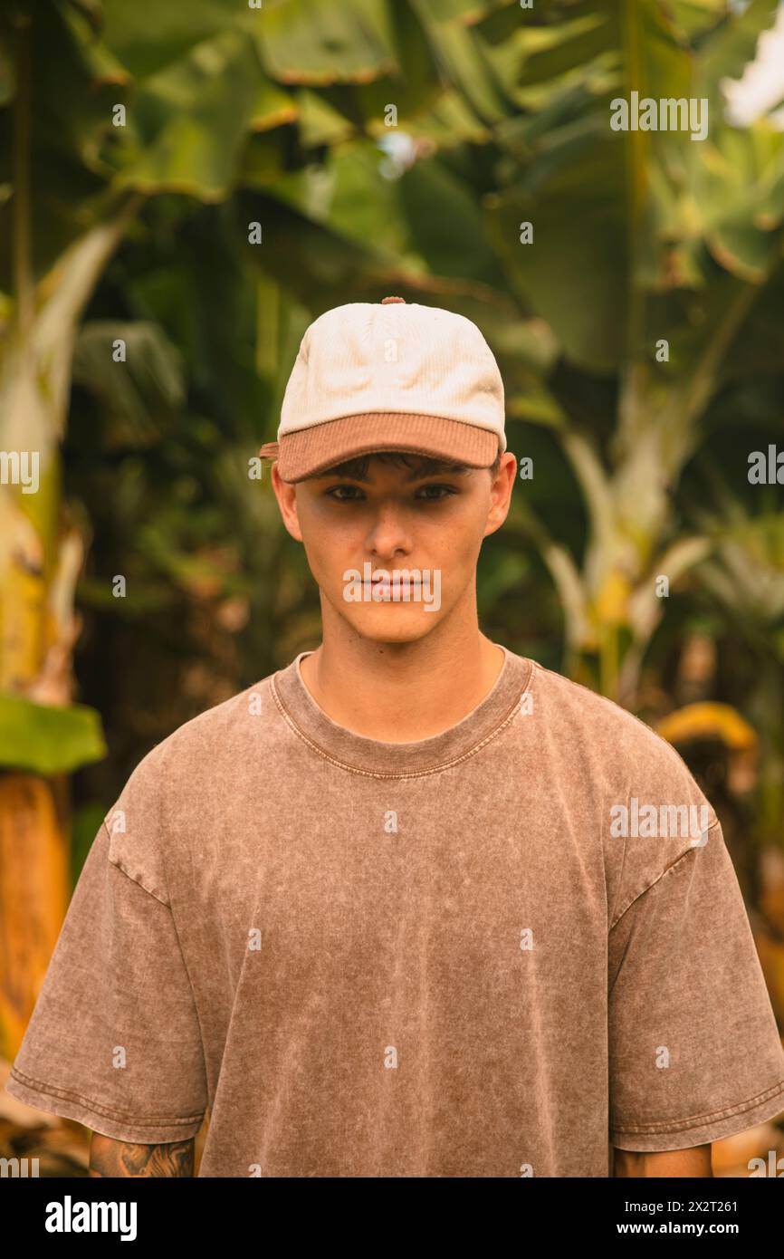 Cap wearing country man hi-res stock photography and images - Alamy