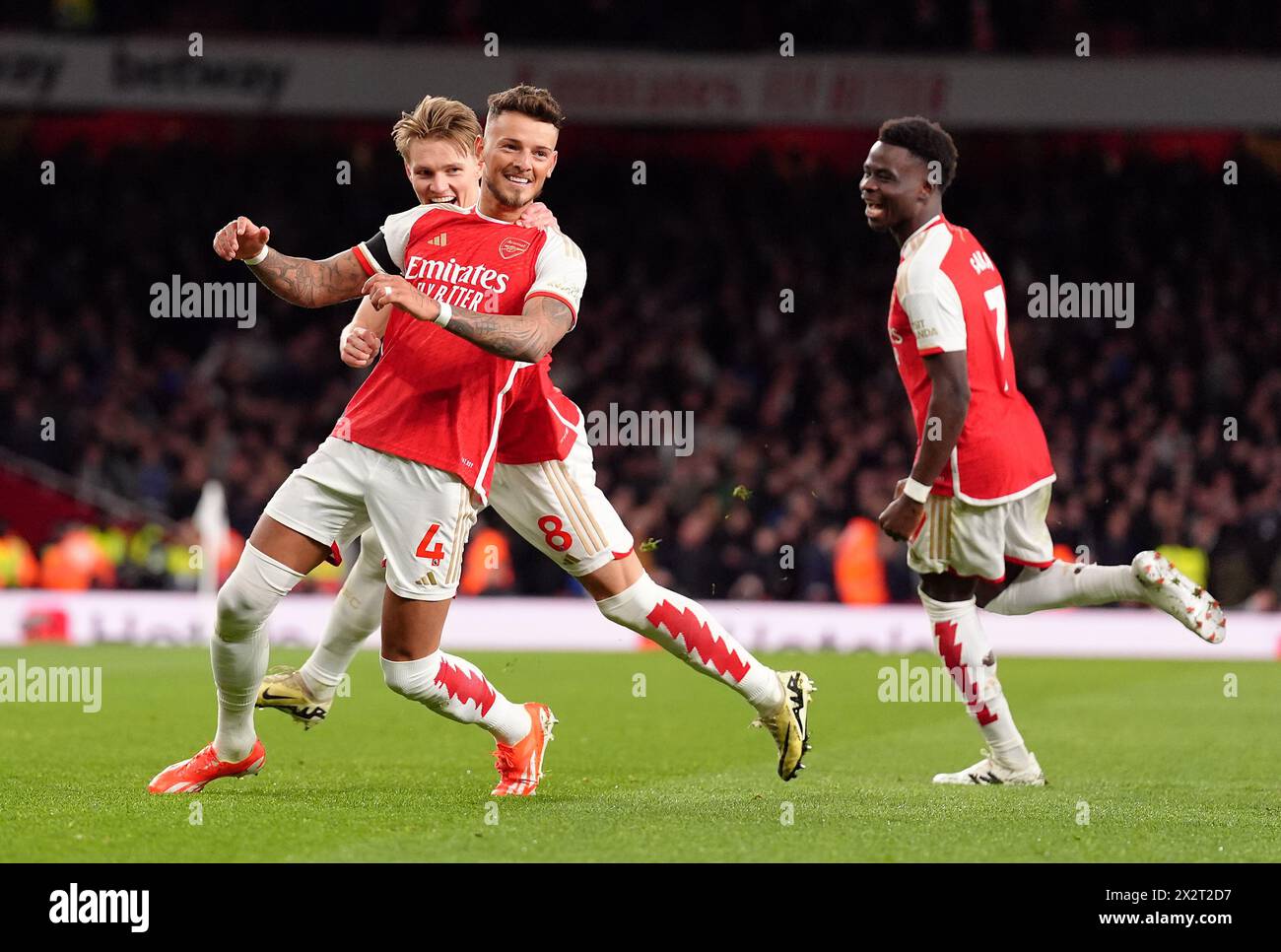 Ben white celebrates arsenal hi-res stock photography and images - Alamy