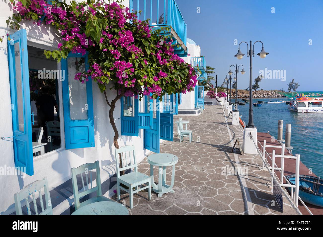 Seaside cafe, Da Nang, Son Tra Peninsula, Vietnam Stock Photo - Alamy