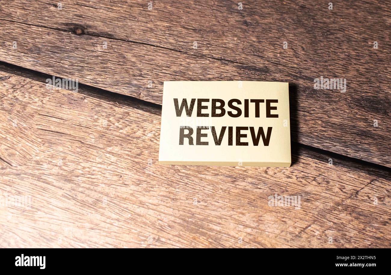 ONLINE REVIEWS text written on a notebook with chart Stock Photo - Alamy