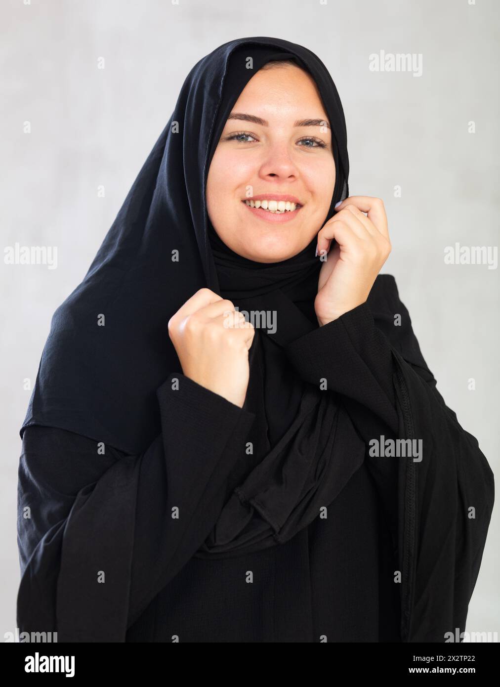 Traditional lebanese costume hi-res stock photography and images - Alamy