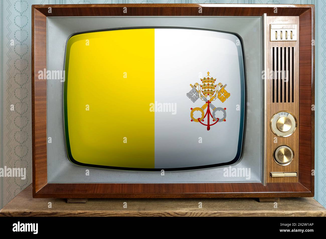 Vintage tv flag vatican hi-res stock photography and images - Alamy