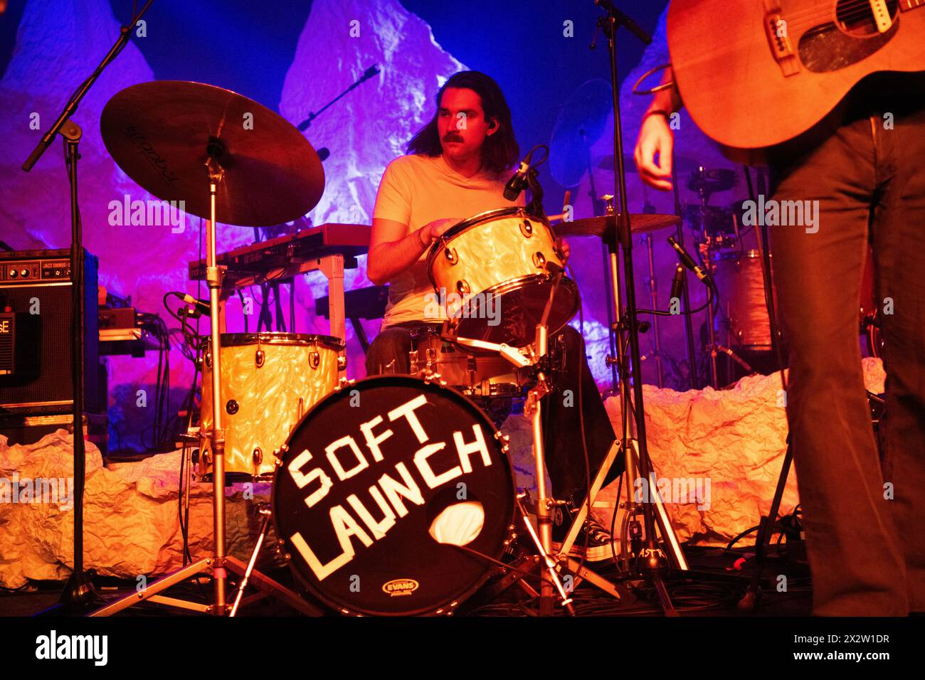 Soft Launch, an almost irish pop band performing live at Astra ...