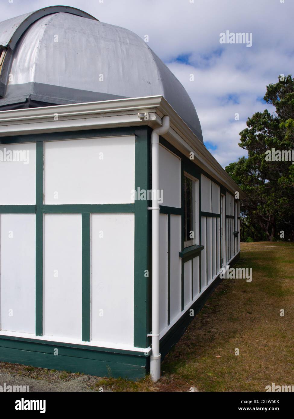 Old observatory hi-res stock photography and images - Alamy