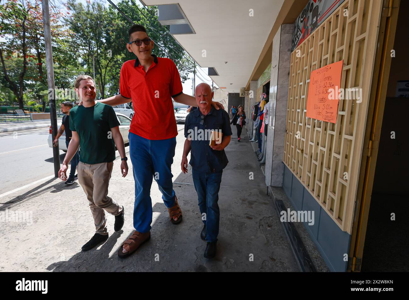 Maracay, Venezuela. 23rd Apr, 2024. German shoemakers Georg Wessels (r ...