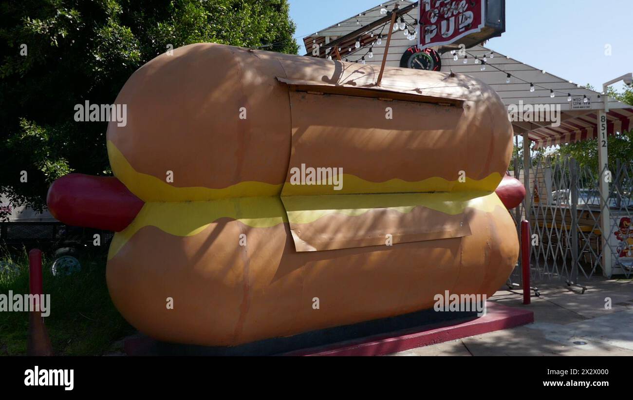 Los Angeles, California, USA 23rd April 2024 Tail OÕ the Pup Hot Dog ...