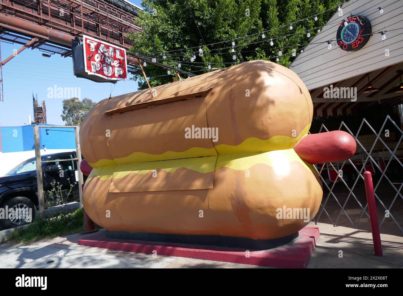 Los Angeles, California, USA 23rd April 2024 Tail OÕ the Pup Hot Dog ...
