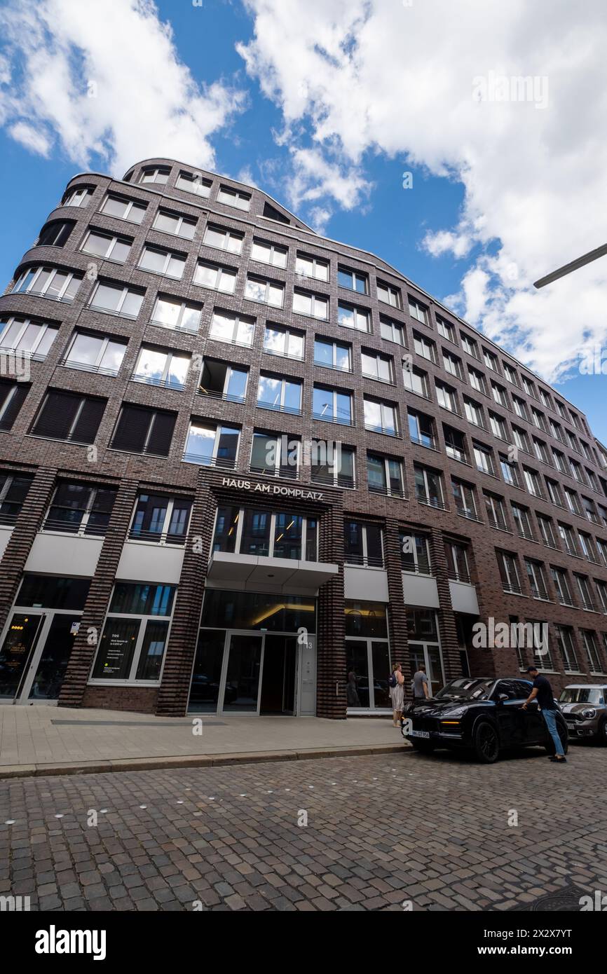 Meta platforms headquarters hi-res stock photography and images - Alamy