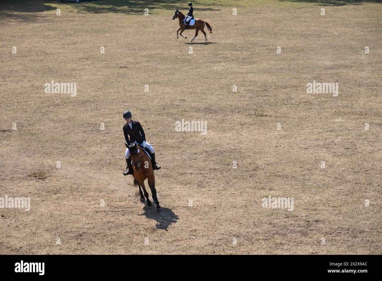 Warm up arena hi-res stock photography and images - Alamy