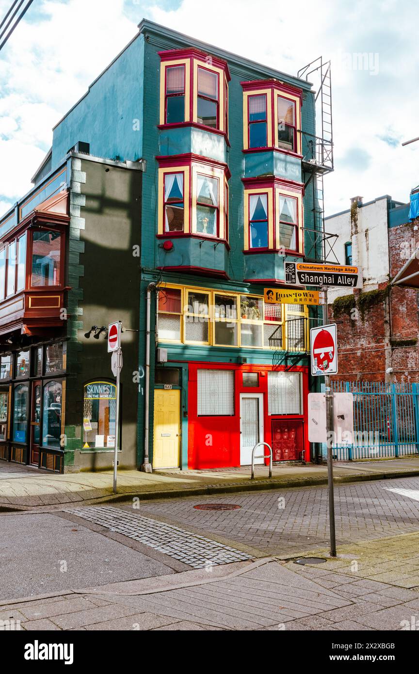 3 storey building hi-res stock photography and images - Alamy