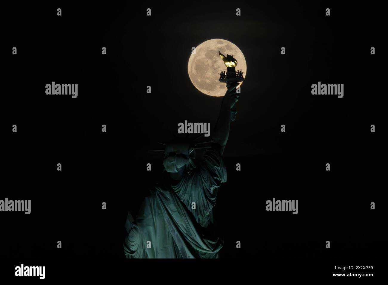 Jersey City, United State. 23rd Apr, 2024. The Pink Moon, illuminated ...