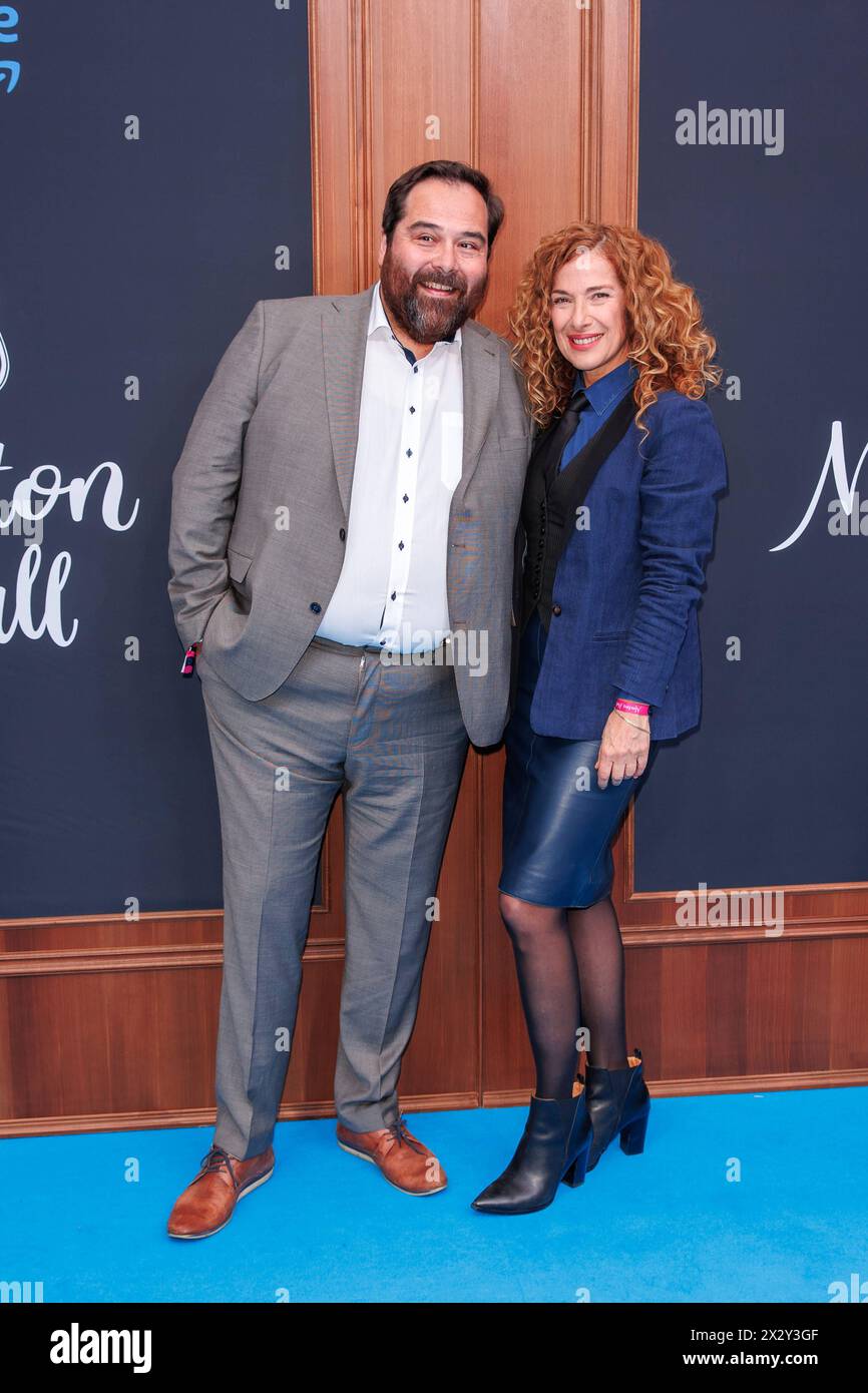 Amazon Prime Premiere - Maxton Hall - Die Welt zwischen uns Martin ...