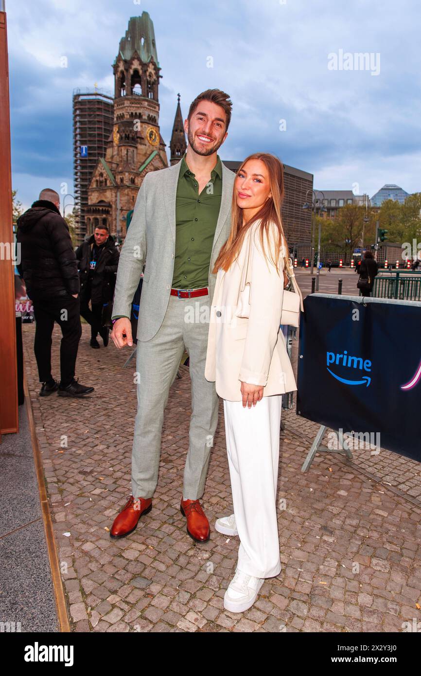 Amazon Prime Premiere - Maxton Hall - Die Welt zwischen uns Dennis ...