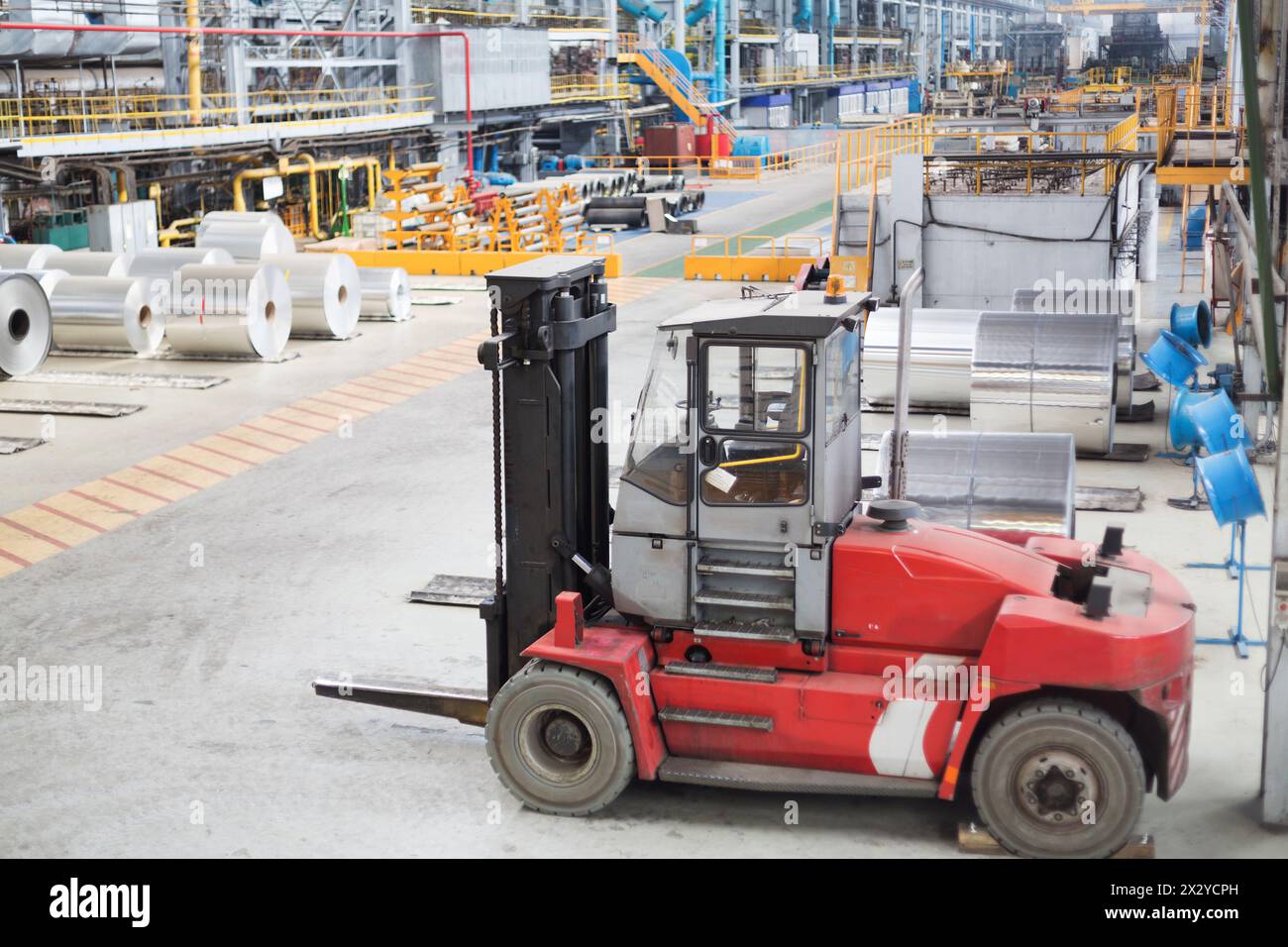 Small lift truck for loading aluminum Stock Photo - Alamy