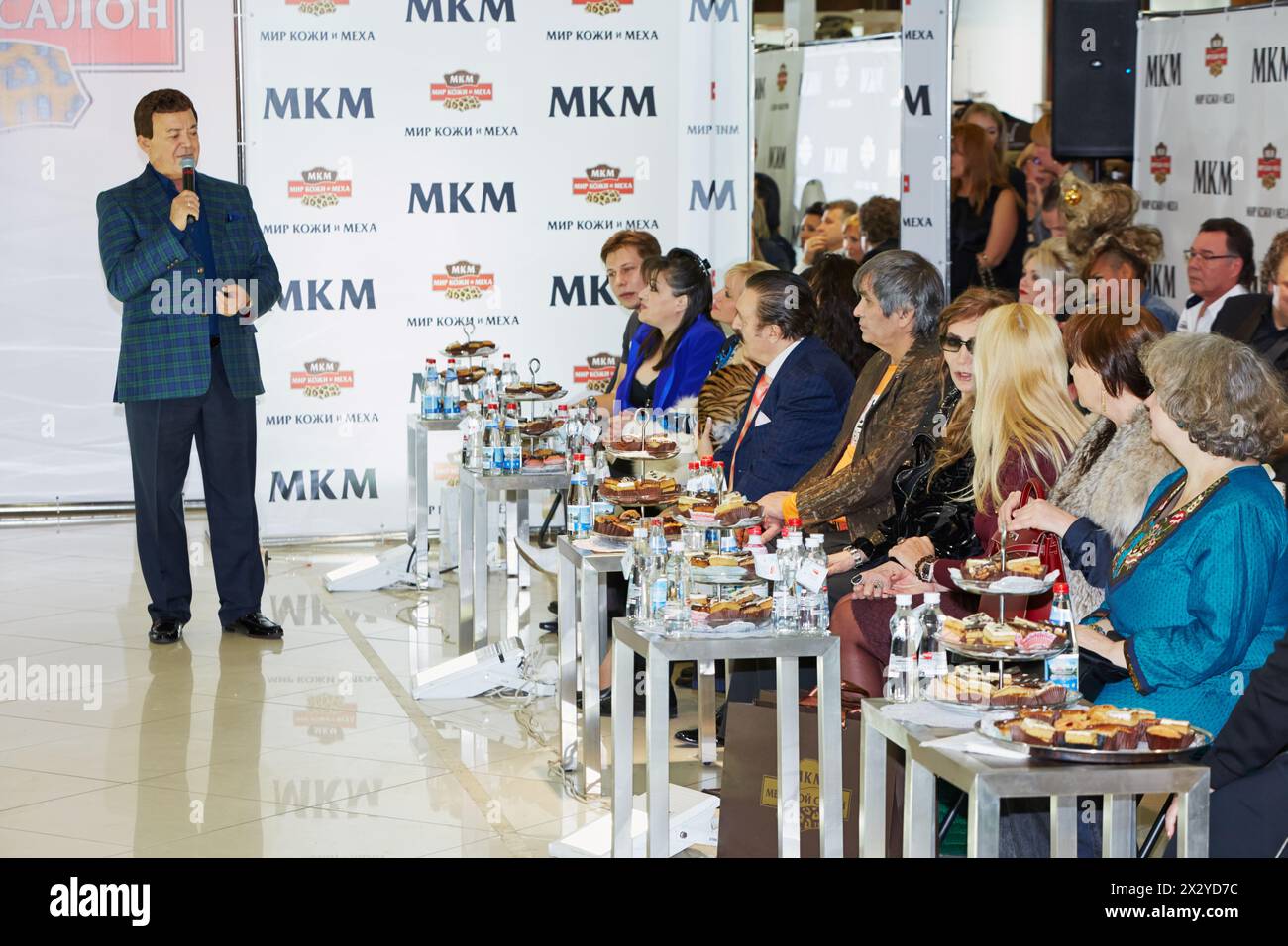MOSCOW - OCT 22: Soviet and russian singer Iosif Kobzon performs before ...