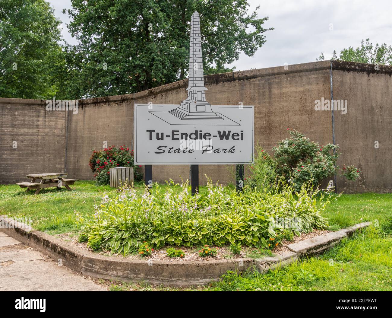 Tu-Endie-Wei State Park, State park in Point Pleasant, West Virginia ...