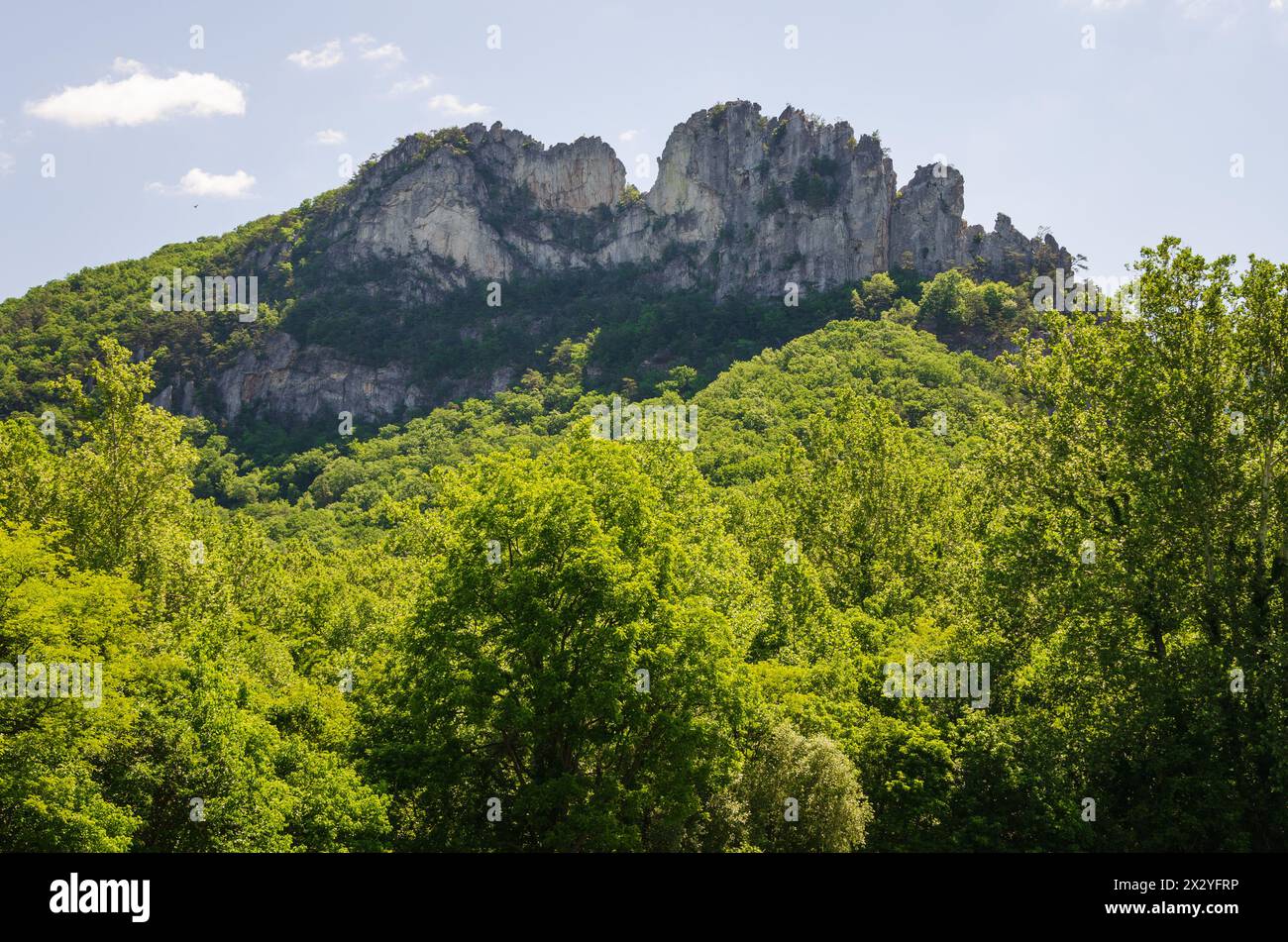 The Seneca Rocks, Rock Climbing Destination Spruce Knob-Seneca Rocks ...