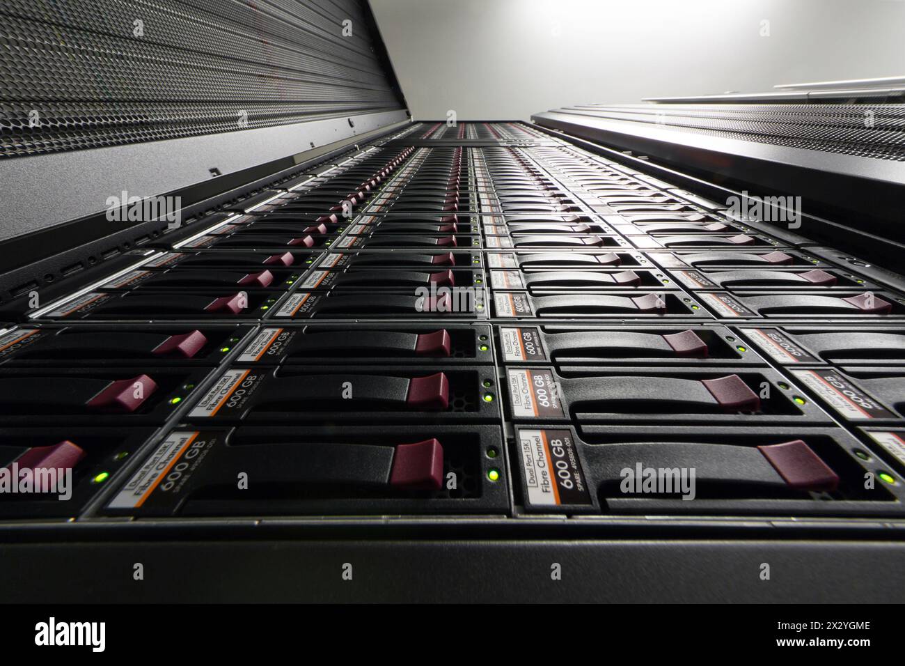 Bottom terminal hi-res stock photography and images - Alamy