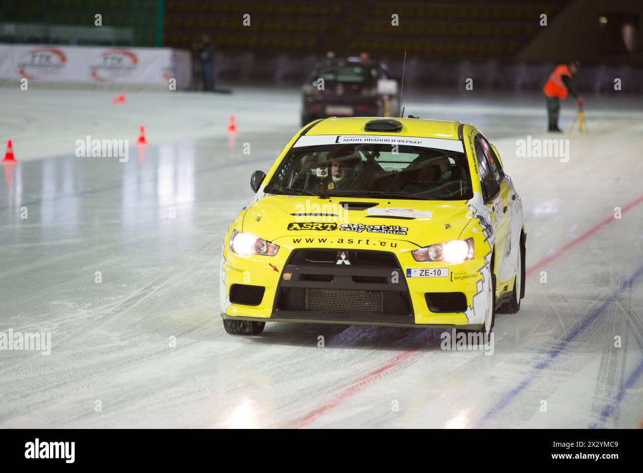 Audience stadium in racing car hi-res stock photography and images - Alamy