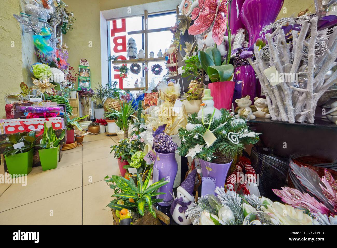 Flowers sale sidewalk florist hi-res stock photography and images - Alamy