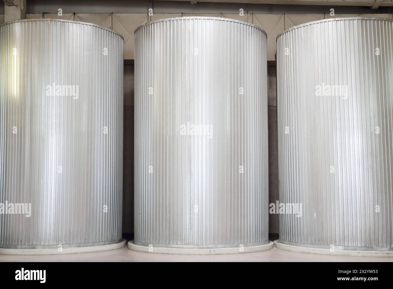 Barrel shaped container hi-res stock photography and images - Alamy