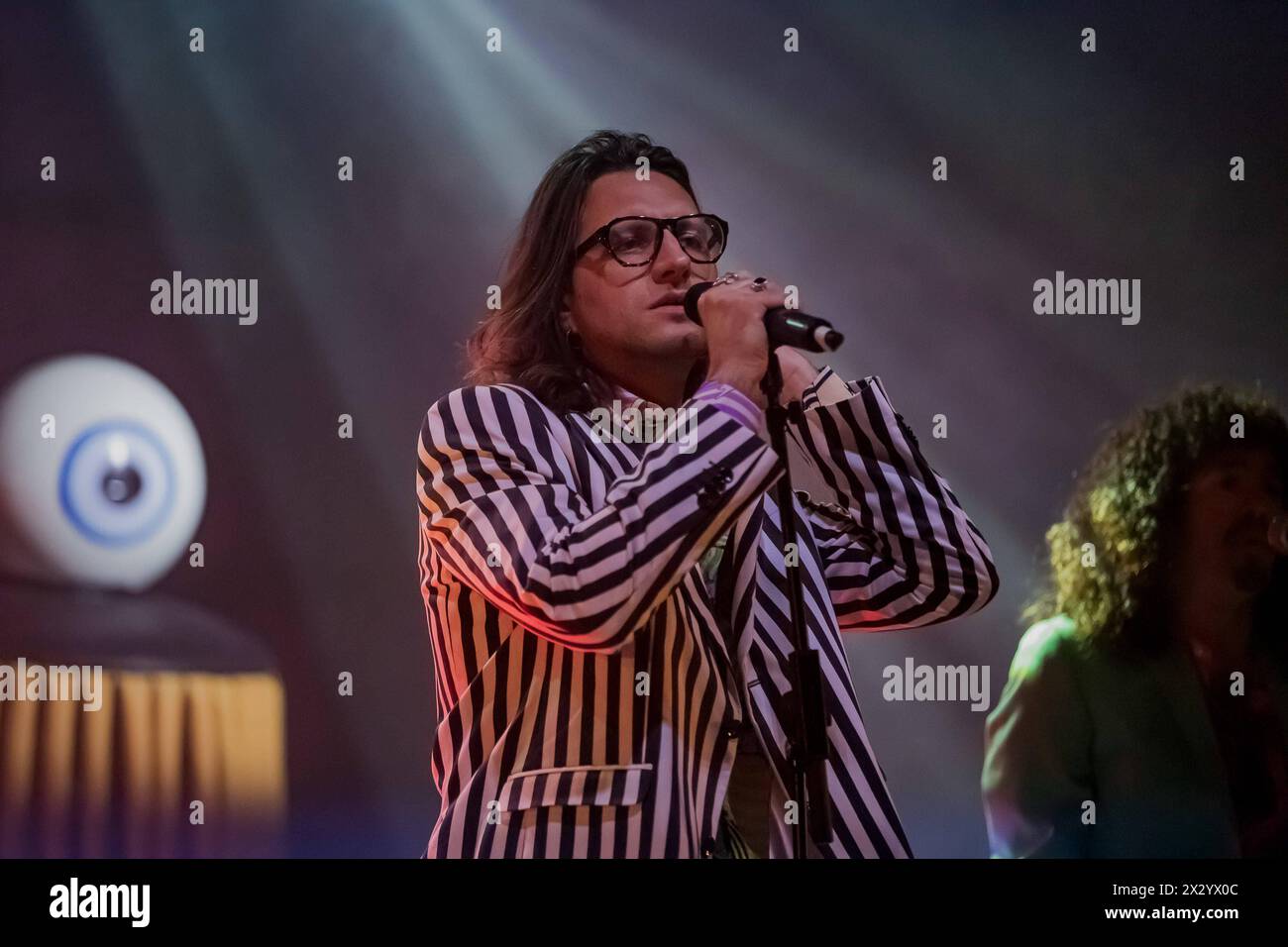 Italian singer Music Concert - Il Solito Dandy Fabrizio Longobardi Il ...