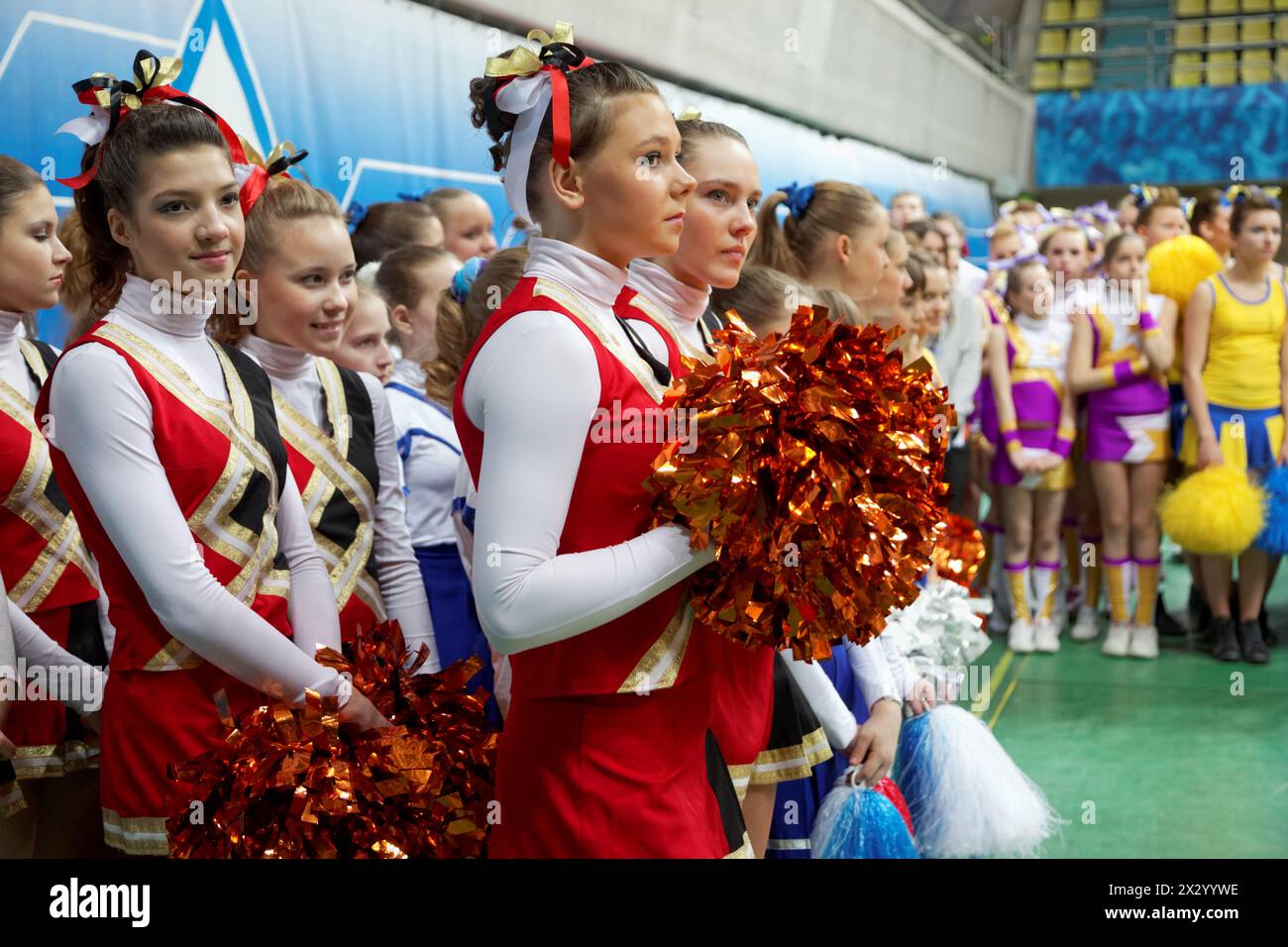 MOSCOW - MAR 24: Girls - participsnts of cheerleaders team before start ...