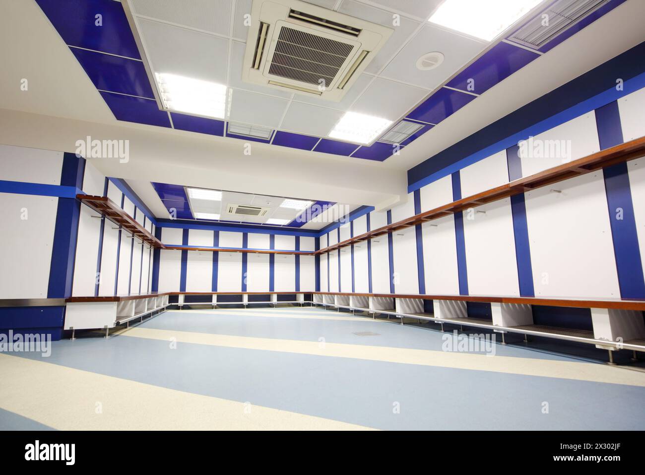 Santiago bernabeu stadium empty hi-res stock photography and images - Alamy