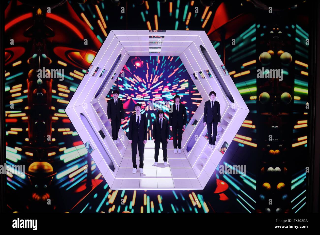 Paul Zichner, Maximilian Diehle, Pauline Knof, Max Gindorff und Amelie ...